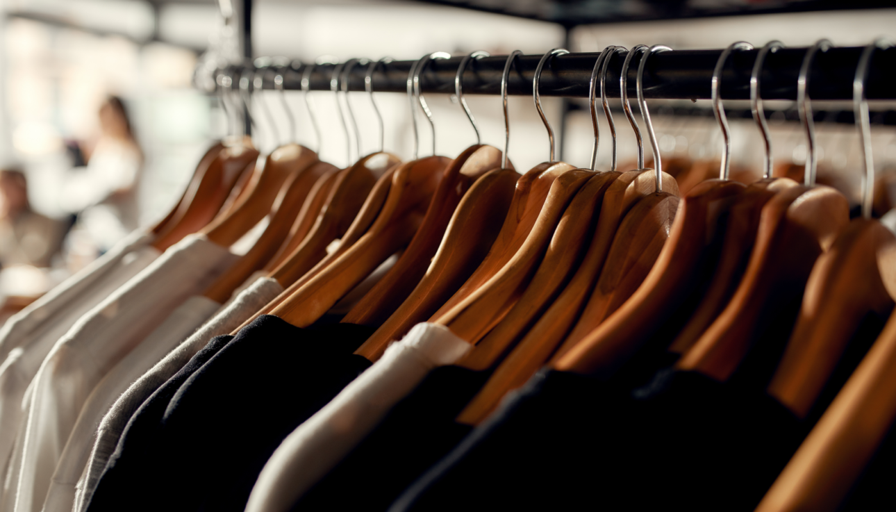 How to Start a Clothing Brand in 2025: 10 Easy to Follow Steps - Nichehacks