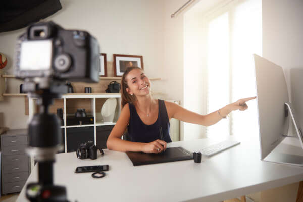 How to Start a YouTube Channel: 7 Step Guide for Beginners - Nichehacks