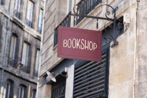 750+ Bookstore Name Ideas - Nichehacks