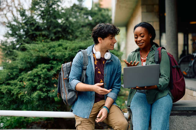 15 Best Side Hustles for College Students in 2026 - Nichehacks